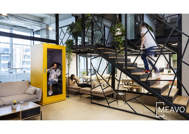 SOHO WORKSTATION phone booth By MEAVO